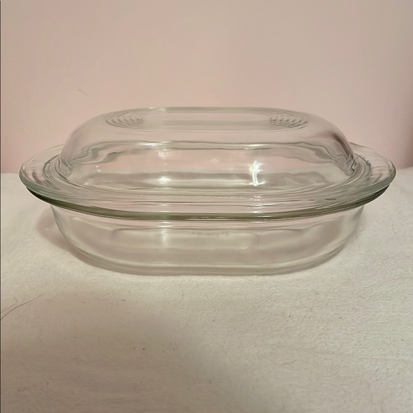 Pyrex | Kitchen | Vintage Pyrex Glass Baking Dish With Lid | Poshmark